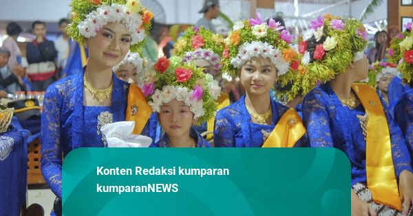 Foto: Pesta Adat Ngarot di Indramayu | kumparan.com