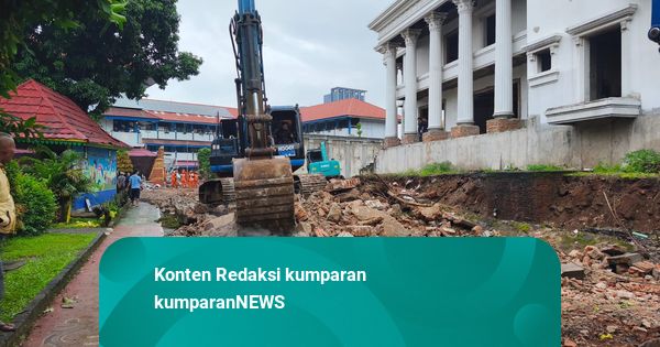 Pemprov DKI Akan Audit Seluruh Bangunan, Buntut Tembok Pembatas SMPN ...