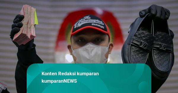 4 Sepatu, Termasuk LV, Seharga Rp 129 Juta Jadi Bukti Korupsi Bupati ...