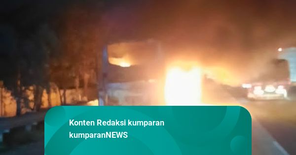 Bus Terbakar di Tol Japek KM 55: Polisi Pastikan Tak Ada Korban Jiwa ...