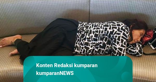 Empat Menteri Jokowi yang Tertidur di Sofa Bandara | kumparan.com