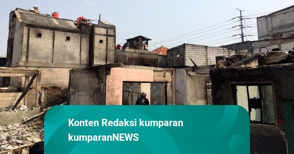 119 Warga Mengungsi Akibat Kebakaran di Kedoya Utara, Jakbar | kumparan.com