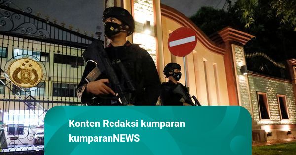 Fakta Baru soal Zakiah Aini Penyerang Mabes Polri | kumparan.com