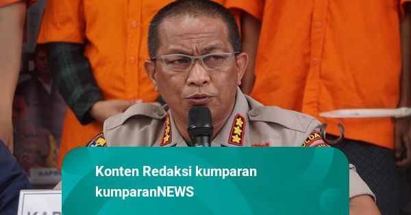 Serba-serbi Penangkapan Ravio Patra | kumparan.com