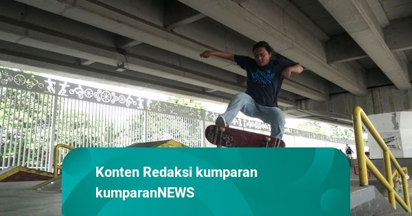 Foto: Skatepark Baru di Kolong Flyover Pasar Rebo | kumparan.com
