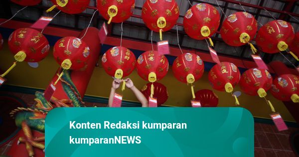 Foto: Vihara di Pondok Cabe Mulai Pasang Lampion Jelang Hari Raya Imlek ...