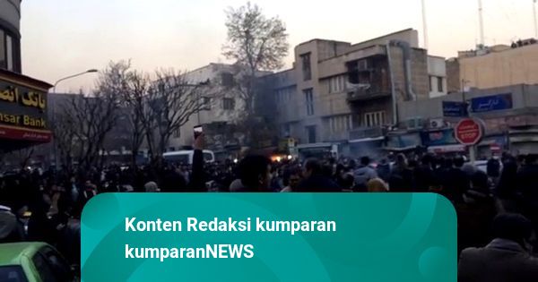 450 Orang Demonstran Anti-Pemerintah Ditangkap Aparat Iran | kumparan.com