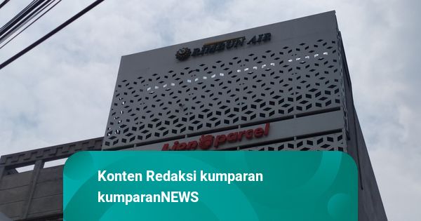 Suasana Kantor Rimbun Air di Bandung, Sepi dan Tertutup Gerbang ...