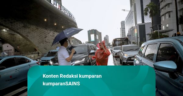 Penyebab Siang Panas Sore Hujan di Jakarta menurut BMKG | kumparan.com