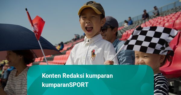 Menggantikan Grid Girl Formula 1 dengan Anak-anak Kecil | kumparan.com
