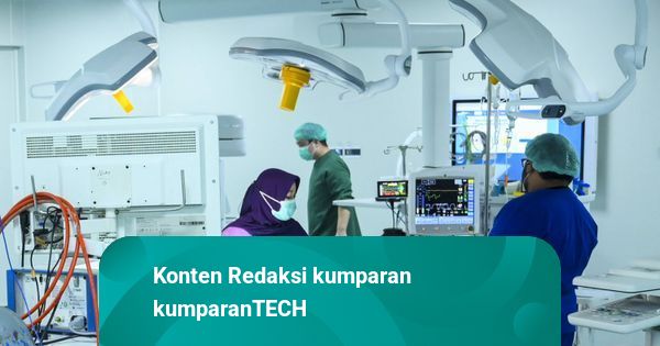 Foto: Dokter di RSCM Pakai Robot untuk Operasi Hati Pasien | kumparan.com