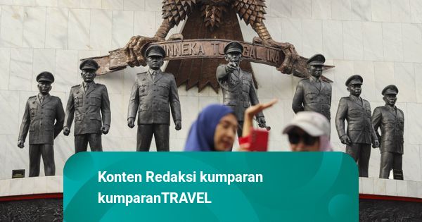 Foto: Mengunjungi Sumur Maut di Monumen Pancasila Sakti Lubang Buaya ...