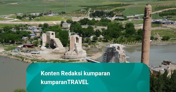Unik! Kota Batman Sungguhan Ternyata Ada di Turki | kumparan.com