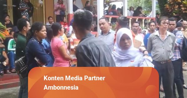Kisruh e-KTP, Hingga Akhir Tahun Ribuan Warga Masih Memadati ...