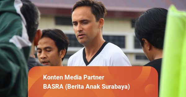 Siap Hadapi Tekanan Bonek, Paul Munster Bawa Perubahan Baru di ...