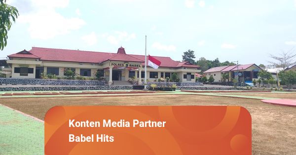 Polres Basel Kibarkan Bendera Setengah Tiang | kumparan.com