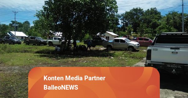 Minimnya Alat Transportasi di Fef, Warga Sulit Jual Hasil Kebun ...