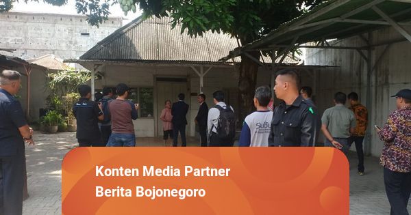 Kurator Lakukan Tindakan Pengosongan Aset Pailit Perusahaan Rokok 369 ...