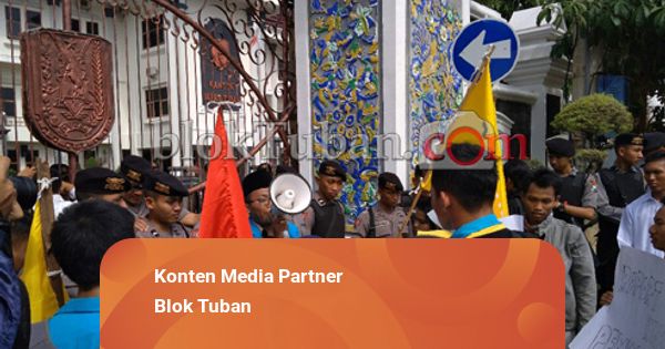 Demo Pemkab, PMII Makdum Ibrahim Tuntut Entas Kemiskinan | kumparan.com
