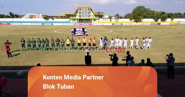 Priiit...Laga Persatu Vs Persebaya Dimulai | kumparan.com