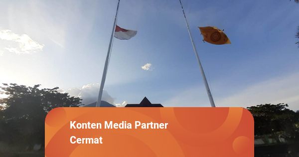 Bendera Setengah Tiang di Tidore untuk Haul Sultan Nuku | kumparan.com