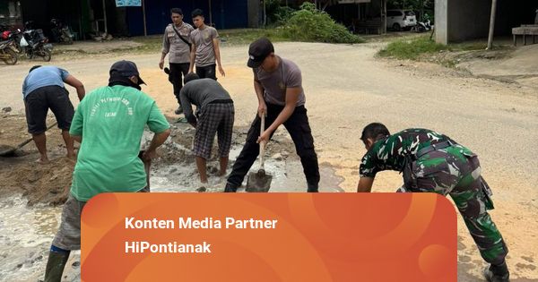 TNI-Polri Bersama Pemdes Nanga Mahap Gotong Rotong Tambal Jalan Rusak ...