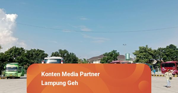 H-2 Lebaran, Penumpang di Terminal Rajabasa Bandar Lampung Masih Tinggi ...