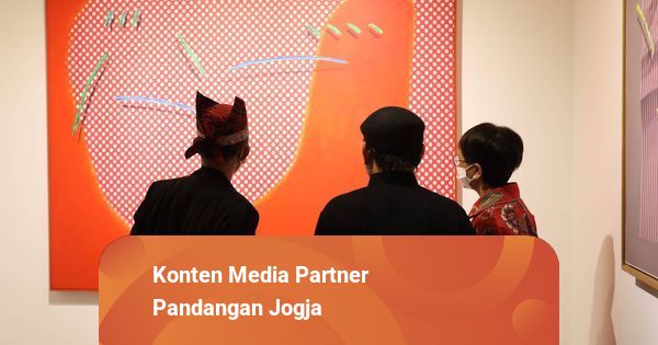 Pameran Lukisan Karya Profesor HI UMY, Tulus Warsito, Dibuka oleh Menlu ...