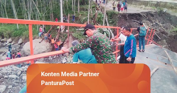 Jembatan Plompong Terputus, Warga Gotong Royong Buat Jalan Darurat ...