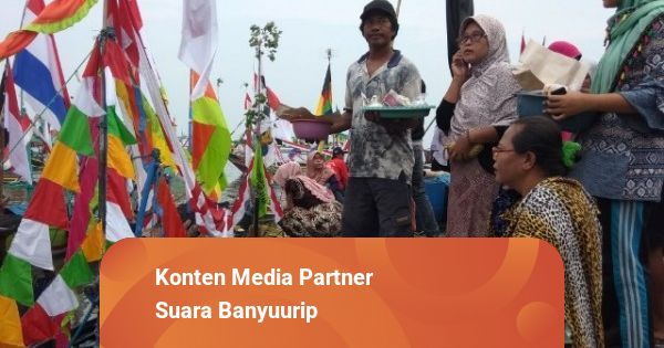 Antarkan Ratusan Tumpeng di Sekitar FSO Gagak Rimang | kumparan.com