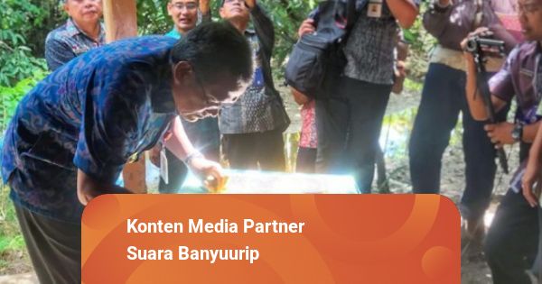 Kolam Renang Kedungpupur Diserah Terimakan | kumparan.com
