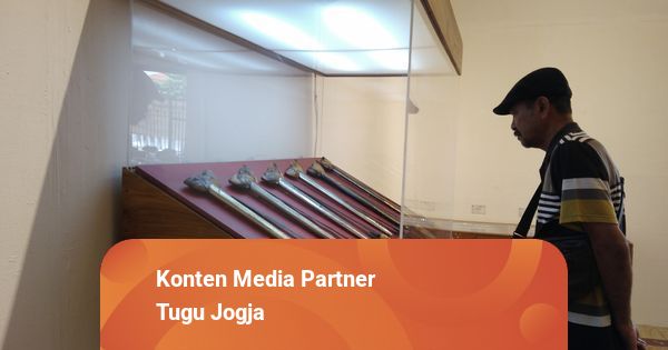 Cara Membedakan Keris Asli dengan Replika | kumparan.com