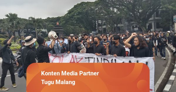Aliansi Mahasiswa Kota Malang Gelar Aksi Demo Tolak Penambangan di Desa ...