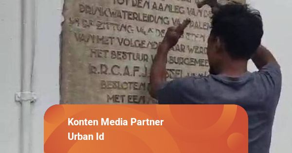 Terjemahan Prasasti di Kantor Wako Palembang Ungkap Sejarah Kantor ...