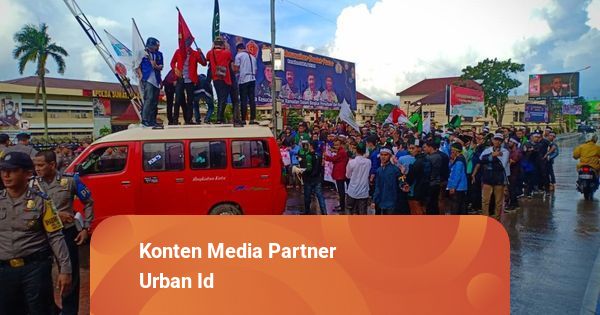 Kerusuhan 22 Mei, Ratusan Mahasiswa Datangi Mapolda Sumsel | kumparan.com