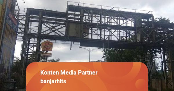 DPRD dan Pengusaha Iklan Saling Tuding soal Baliho Semrawut | kumparan.com