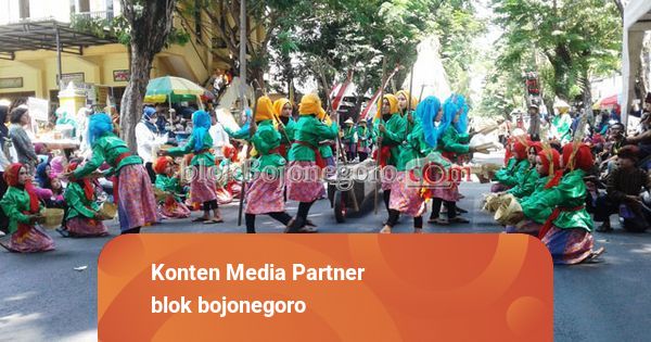 Tradisi Gejug Gugur Gunung Lesung Jumengglung, Tampil di Pawai Budaya ...