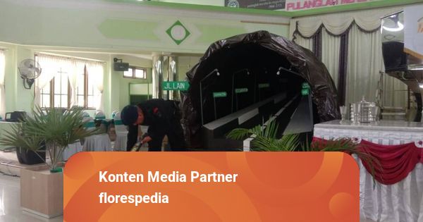 Jelang Misa Malam Natal, Tim Gegana Brimob Sterilisasi 6 Gereja di Kota ...