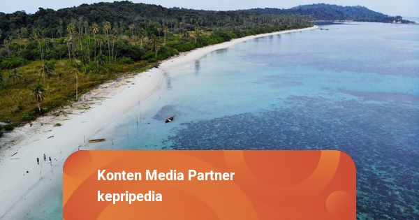 Yuk Intip Kemolekan Wisata Bahari Pulau Mapur Bintan | kumparan.com