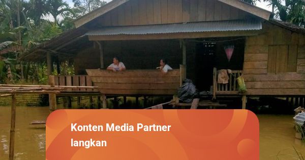 112 Rumah Warga di Siberut Selatan Terendam Banjir | kumparan.com