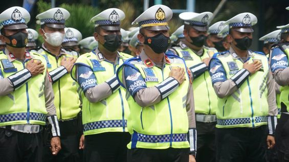 Polisi Bekingi Bandar Narkoba: Berita Polisi Bekingi Bandar Narkoba Terbaru dan Terupdate - kumparan