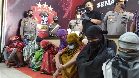 Perang Sarung: Berita Perang Sarung Terbaru dan Terupdate - kumparan