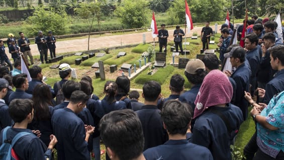 Tragedi Semanggi: Berita Tragedi Semanggi Terbaru dan Terupdate - kumparan